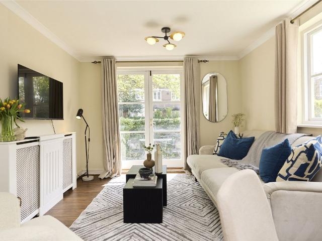 Brompton Park Crescent, London SW6, 2 bed property to rent, £4,775 pcm | PrimeLocation