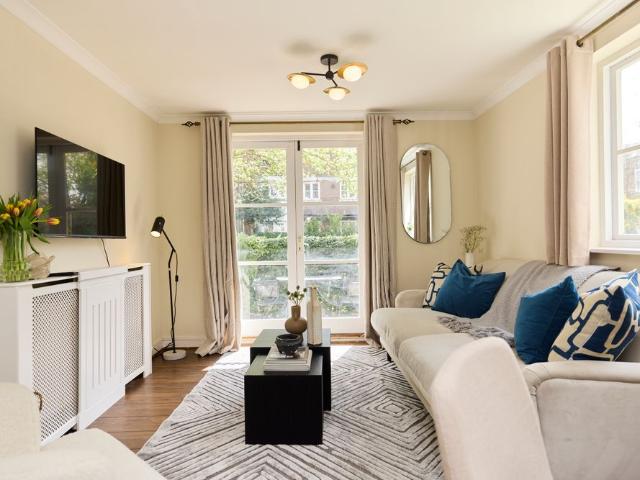 Brompton Park Crescent, SW6