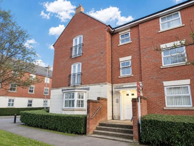 Brompton Road, Hamilton LE5, 2 bed flat to rent, £1,000 pcm | PrimeLocation
