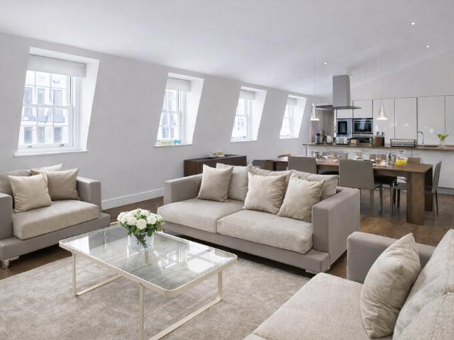Brompton Road, SW3 3 bed apartment to rent £13,000 pcm £3,000 pw