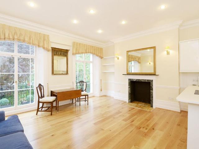 Brompton Square, London SW3, 1 bed flat to rent, £3,250 pcm | PrimeLocation