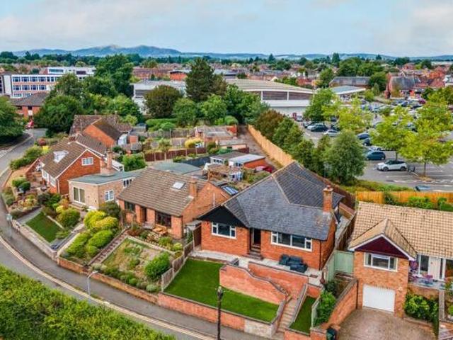 Bromwich Lane, Worcester, 3 Bedroom Bungalow