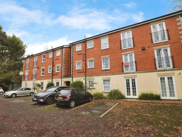 Bromwich Street, Bolton BL2, 2 bed flat to rent, £875 pcm | PrimeLocation