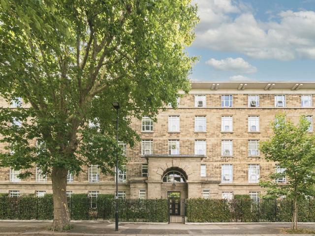 Bromyard Avenue, Acton W3, 3 bed flat to rent, £3,000 pcm | PrimeLocation