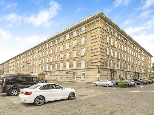 Bromyard Avenue, London W3, 3 bed flat to rent, £2,804 pcm | PrimeLocation