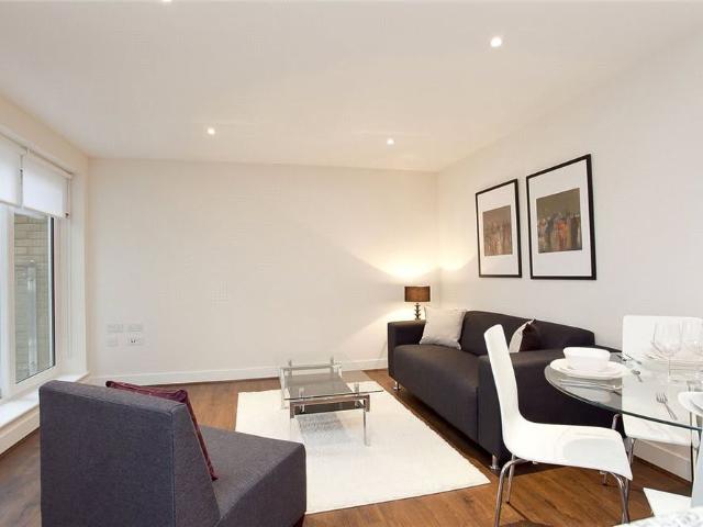 Bromyard Avenue London W3