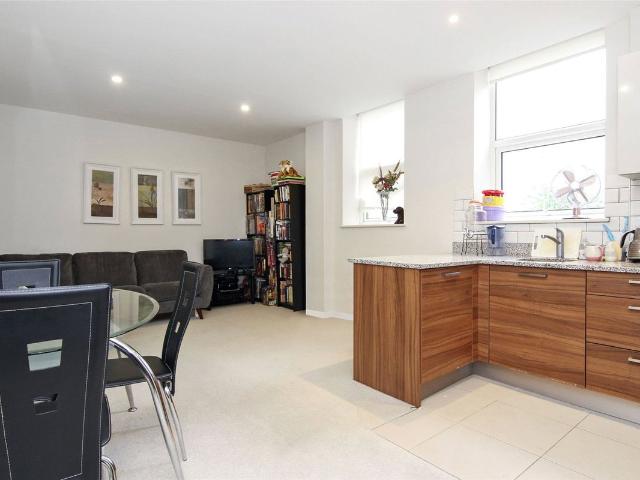 Bromyard House, Bromyard Avenue, London W3, 1 bed flat to rent, £1,775 pcm | PrimeLocation