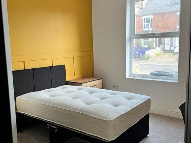 Bromyard Road, Worcester WR2, Room to rent, £800 pcm | PrimeLocation