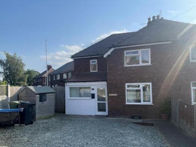 Bron Y Waun, Chirk, 3 Bedroom Semi detached