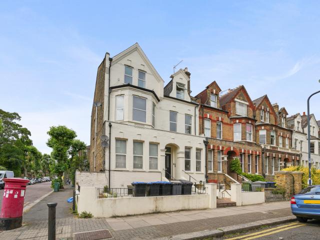 Brondesbury Villas, North Maida Vale, London NW6 6AB