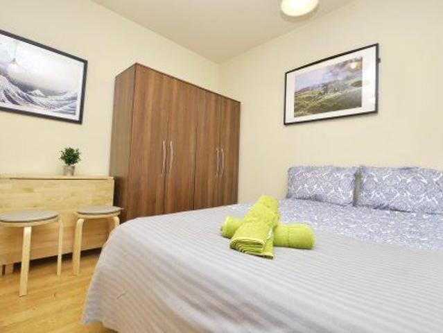 Brondesbury Park, London, Greater London NW6, Room to rent, £1,352 pppm | PrimeLocation