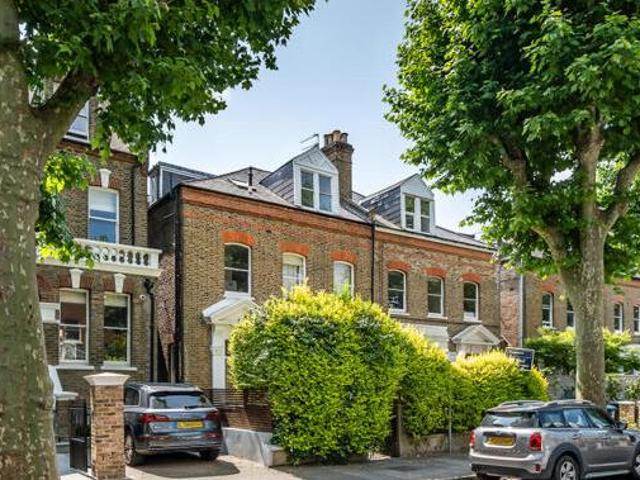 Brondesbury Road, London, 2 Bedroom Flat
