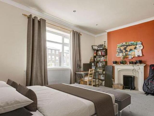 Brondesbury Road, London, 3 Bedroom Flat