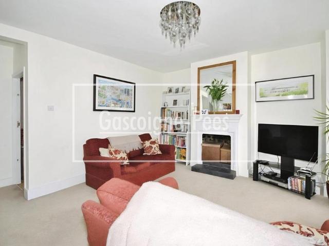 Bronson Road, London, SW20 2 bed house to rent £2,600 pcm £600 pw