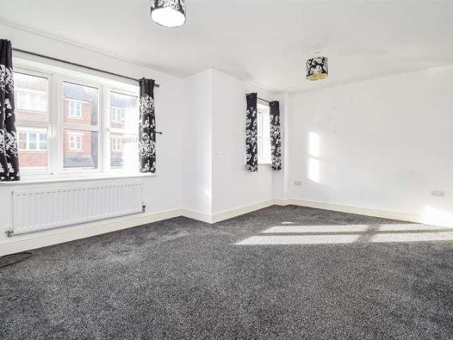 Bronte Close, East Ardsley, WF3