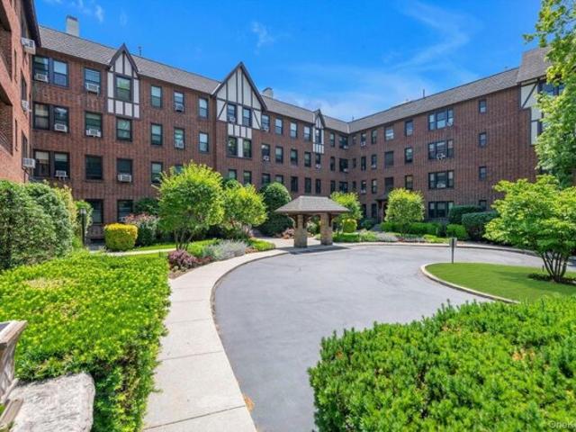 Bronxville Rd Apt C, Bronxville, Property For Sale