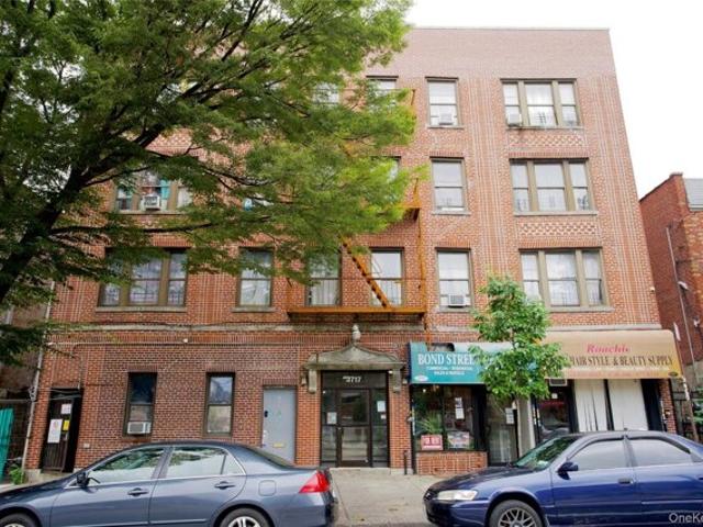 Bronxwood Ave, Bronx, Home For Sale