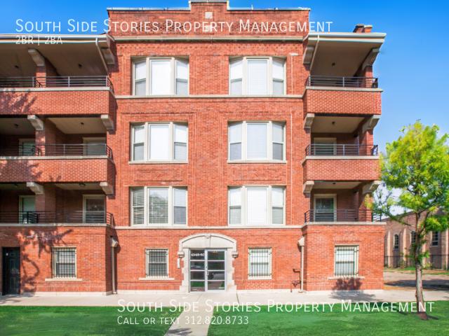 Bronzeville Hip Lux, Cool, Mod 2Bed/2Bath with HEATED FLOORS!
