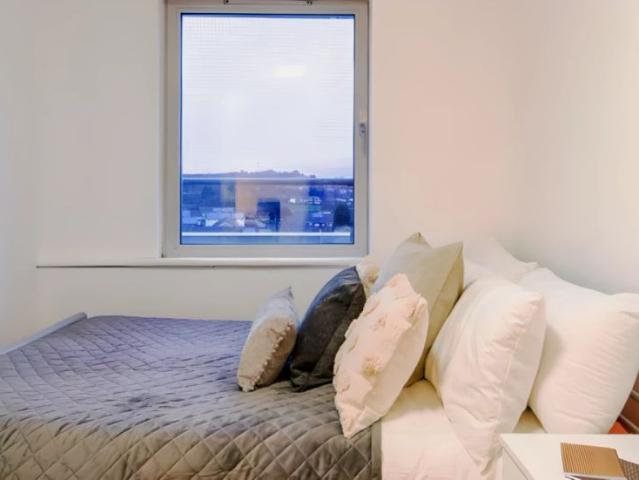 Bronze 3 Bed Room