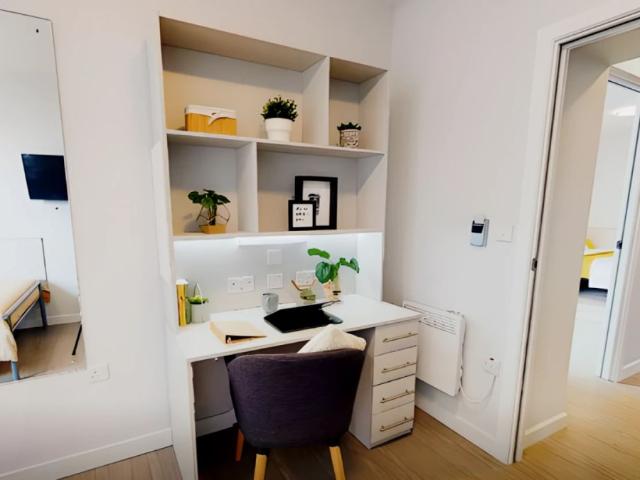 Bronze 2 Bed Apt Plus