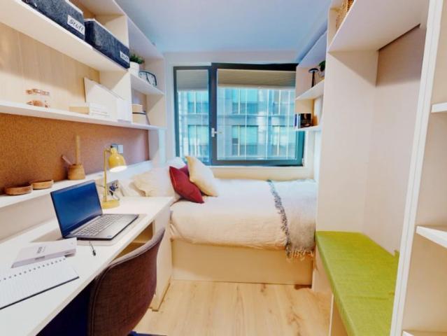Bronze 2 Bed Apt Plus