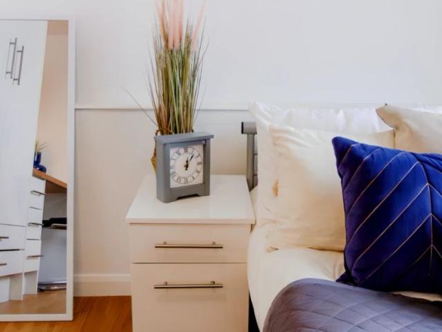 Bronze 2 Bed Room