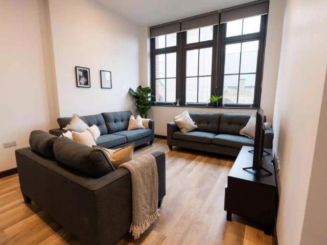 Bronze En Suite