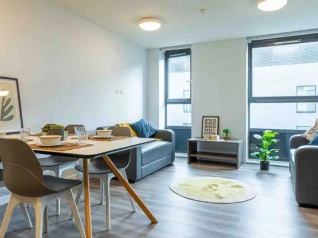 Bronze En Suite 2627