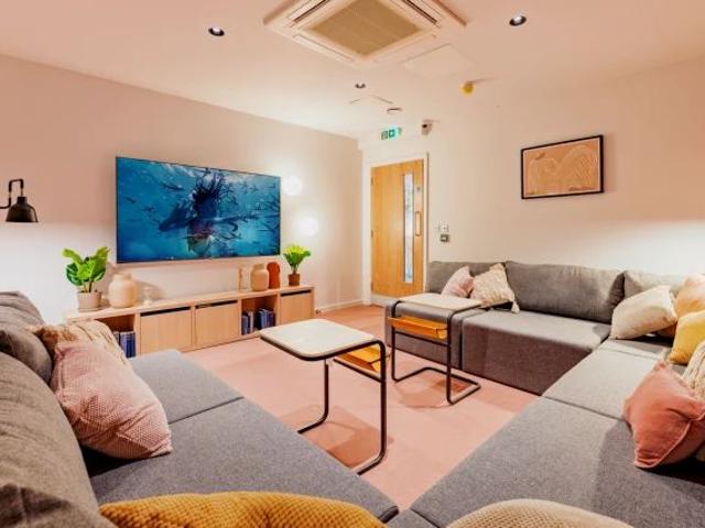 Bronze En Suite