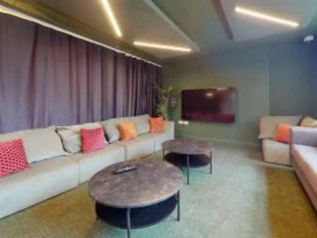 Bronze En Suite