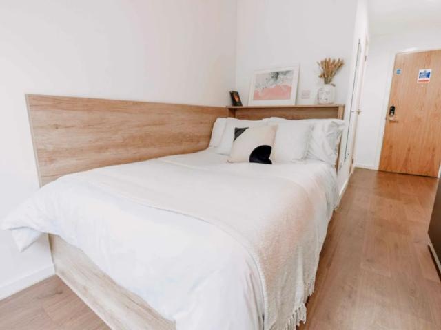 Bronze En Suite High Floors