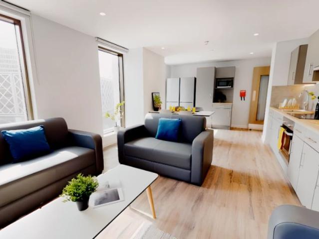 Bronze En Suite Plus