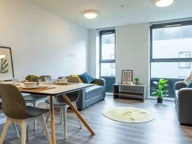 Bronze En Suite Plus 2627