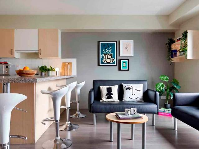 Bronze Ensuite