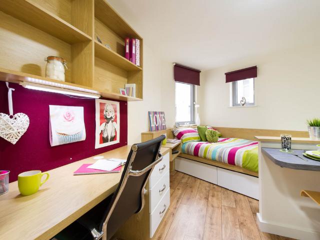 Bronze Studio at Quebec House, 1. Studio to rent £1,387 pcm £320 pw