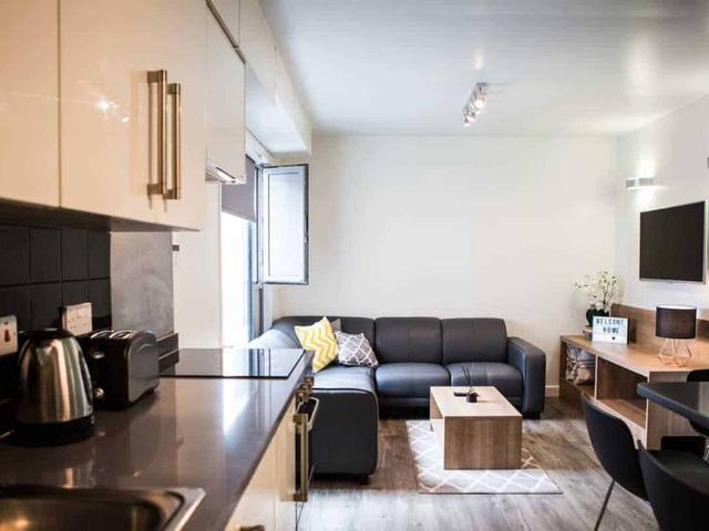 Bronze Studio Upper Level Premium View