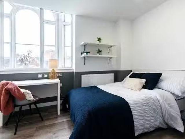 Bronze Studio