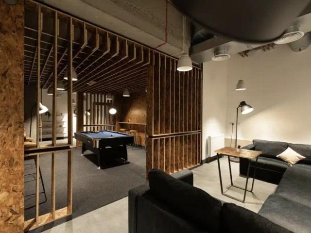 Bronze Studio