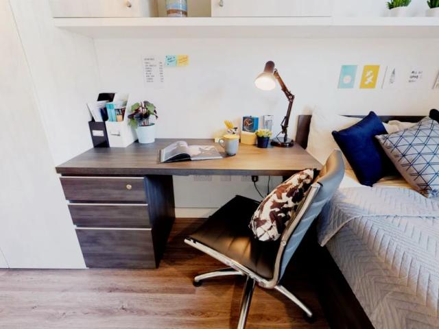 Bronze Studio