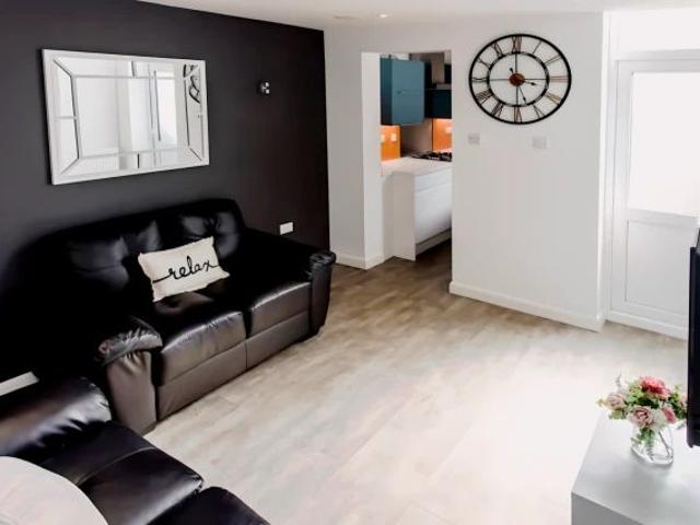 Bronze Room