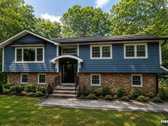 Brook Valley Rd, Montville Township, Home For Sale