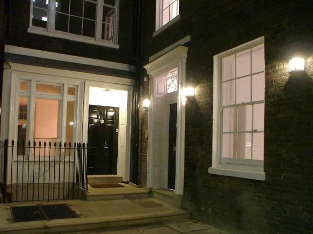 Brook Court, Laurence Pountney Lane, London EC4R, 1 bed flat to rent, £2,200 pcm | PrimeLocation