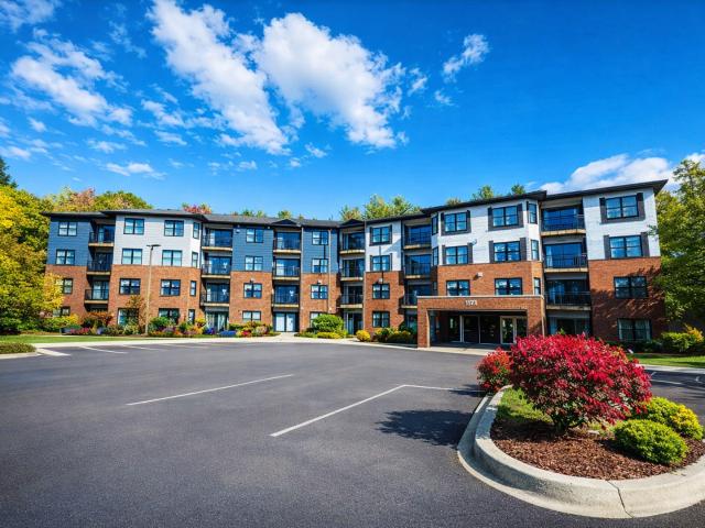 Brook Hill Apartments