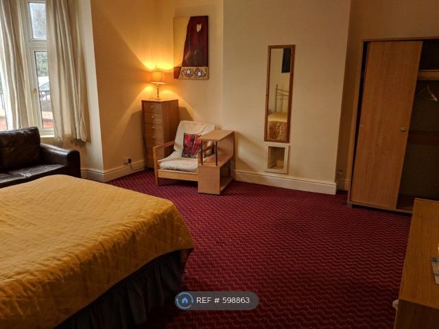 Brook Lane, Chester CH2, Room to rent, £690 pcm | PrimeLocation