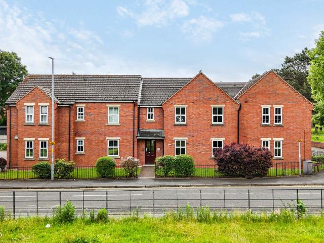 Brook Lane, Walsall Wood, Walsall, West Midlands WS9, 2 bed flat to rent, £900 pcm | PrimeLocation