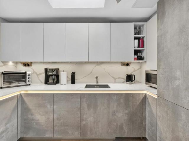 Brook Mews North, London, W2 3 bed flat to rent £5,750 pcm £1,327 pw