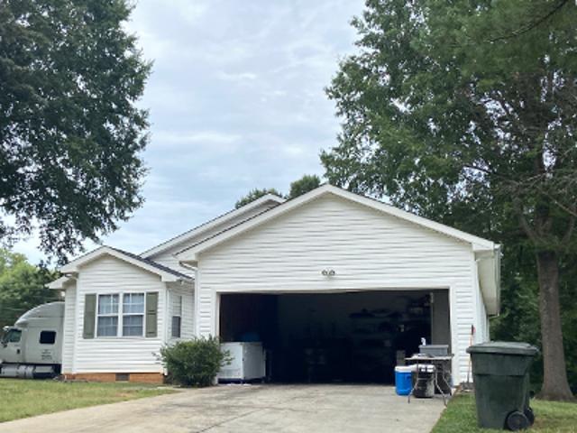 Brook Pine Dr