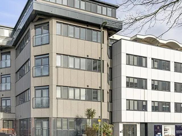 Brook Point 1412 1420, High Road, Oakleigh Park, London, N20 9PH, United Kingdom | 1 bed apartment for rent #166269227 | Rentberry