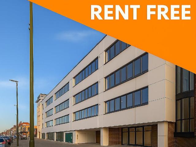 Brook Point, Whetstone, London 1 bed flat to rent £1,700 pcm £392 pw