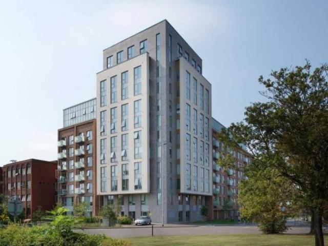Brook Road, Borehamwood 1 bed flat to rent £1,495 pcm £345 pw